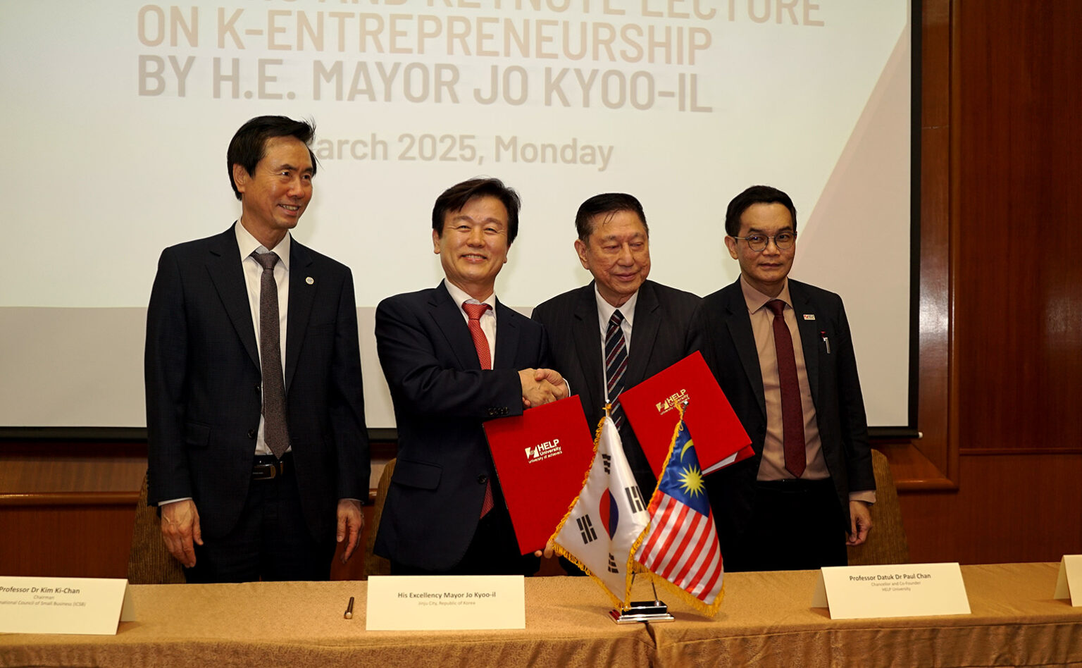 Computing and Digital Technology – HELP University